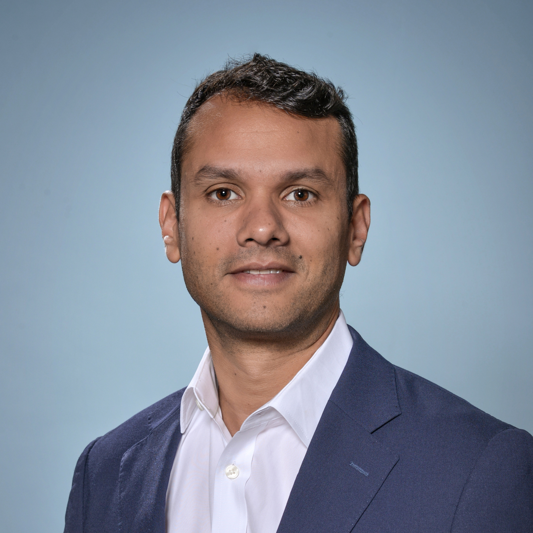 New directions and evolving challenges in the CAR-T cell therapy space